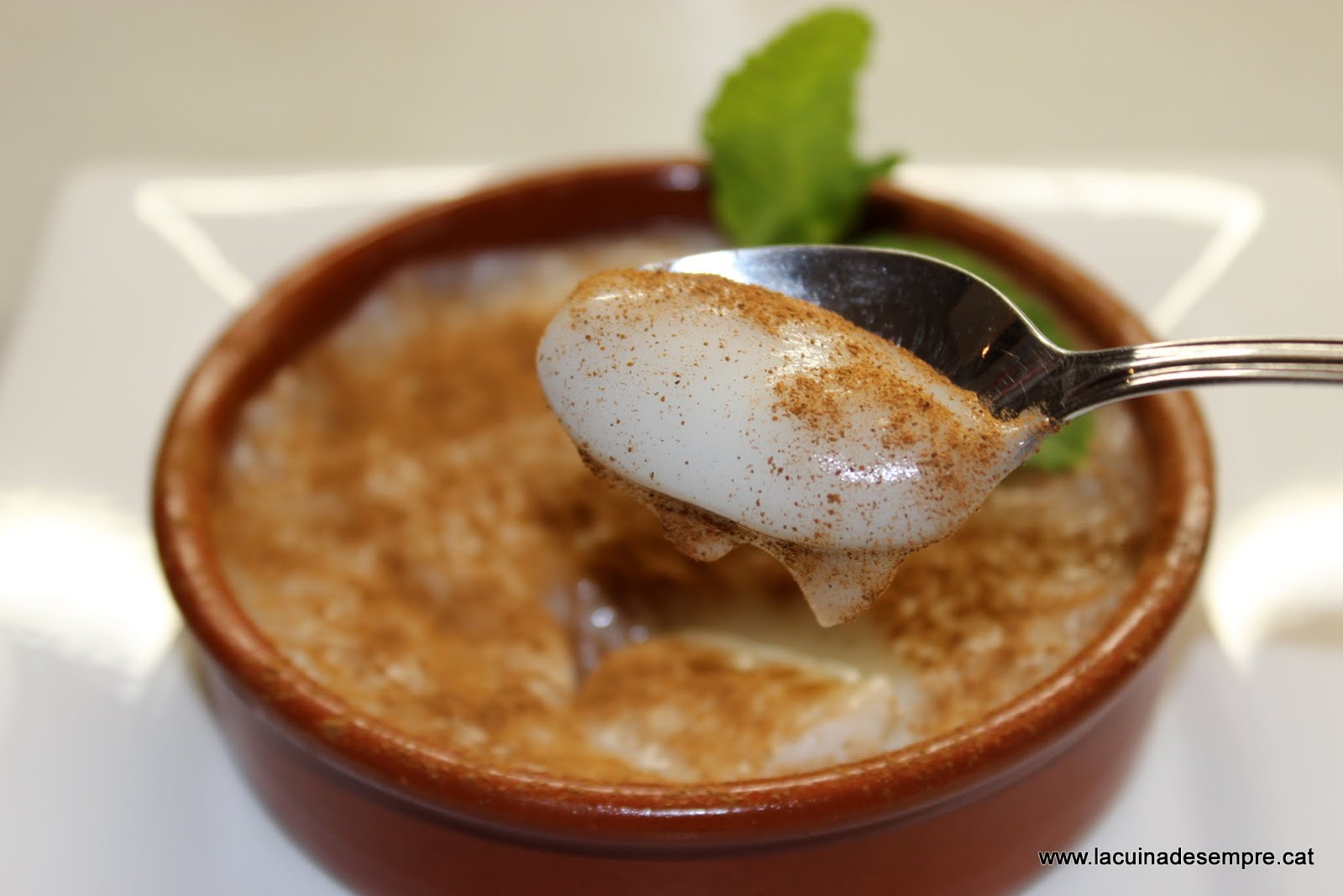 Menjar blanc, una de les postres més tradicionals i antigues de ...