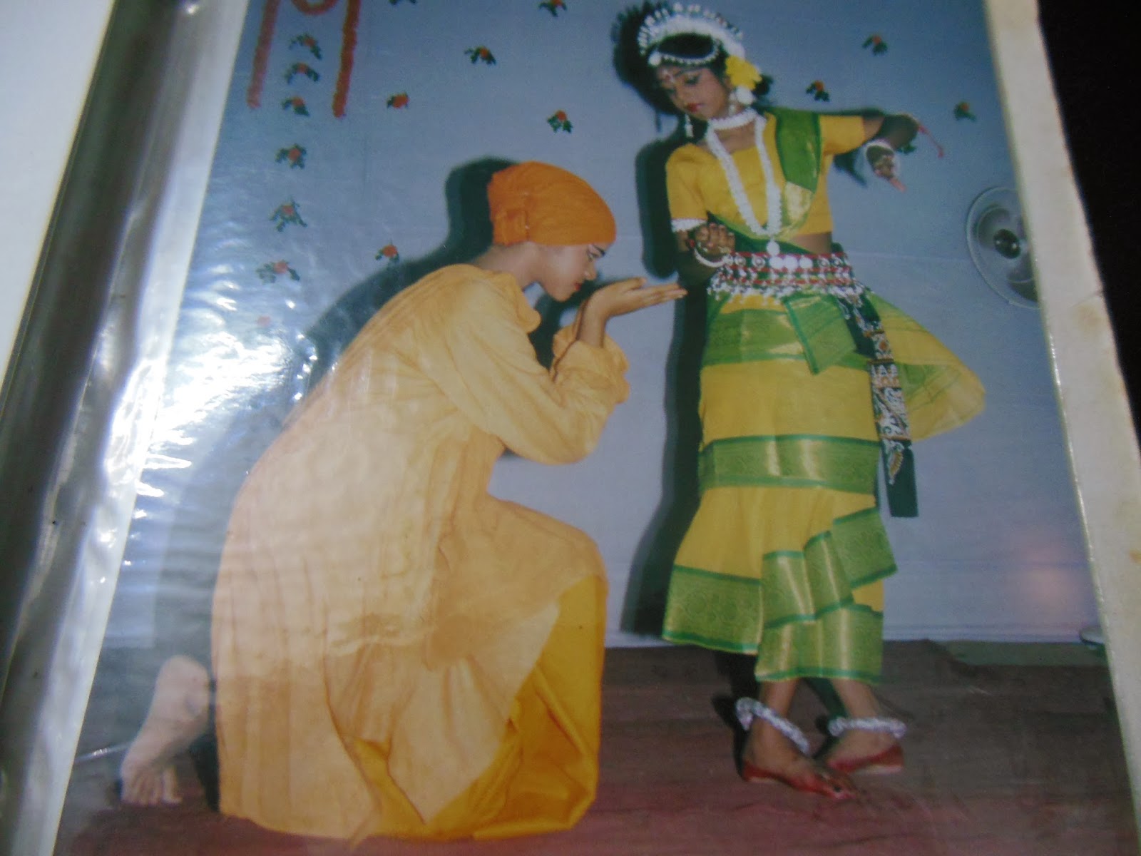 Poets United: LIFE OF A POET - SUMANA ROY