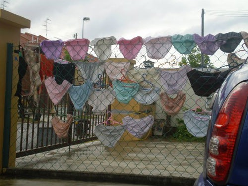 Panduan Untuk Kediaman Idaman: Memelihara Maruah Ketika Menyidai Pakaian