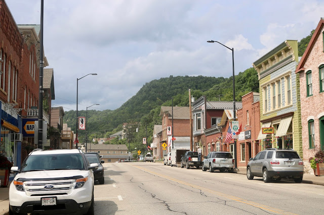 Amy's Creative Pursuits: Having Fun Locally: Alma, Wisconsin