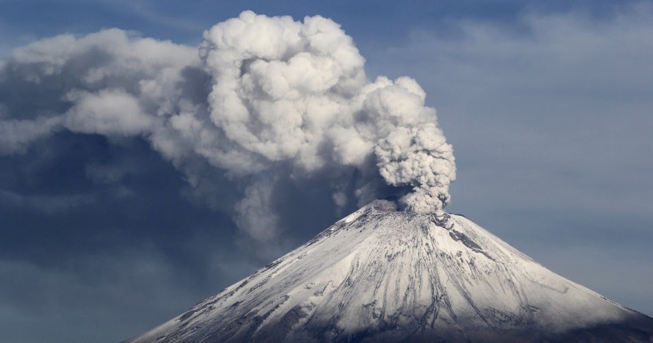 The Big Wobble : Mexico's Popocatepetl volcano erupts! A very worrying ...