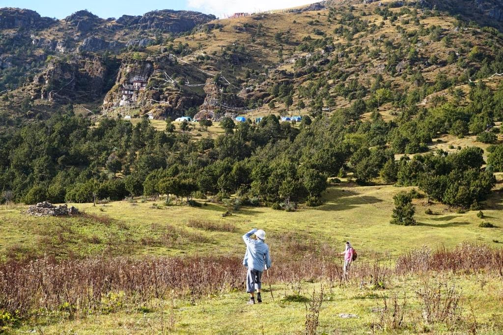 iLOve Bhutan: Bumdra Monastery trek ( 4,000 masl ) and TAKSHANG MONASTERY
