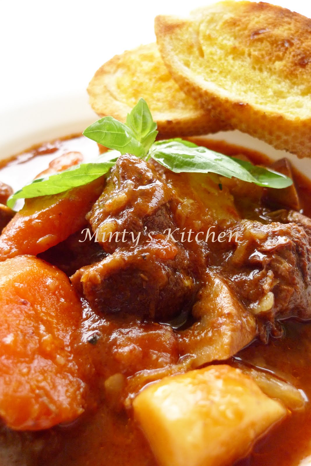 Minty's Kitchen: Beef Stew (Boeuf Bourguignon)