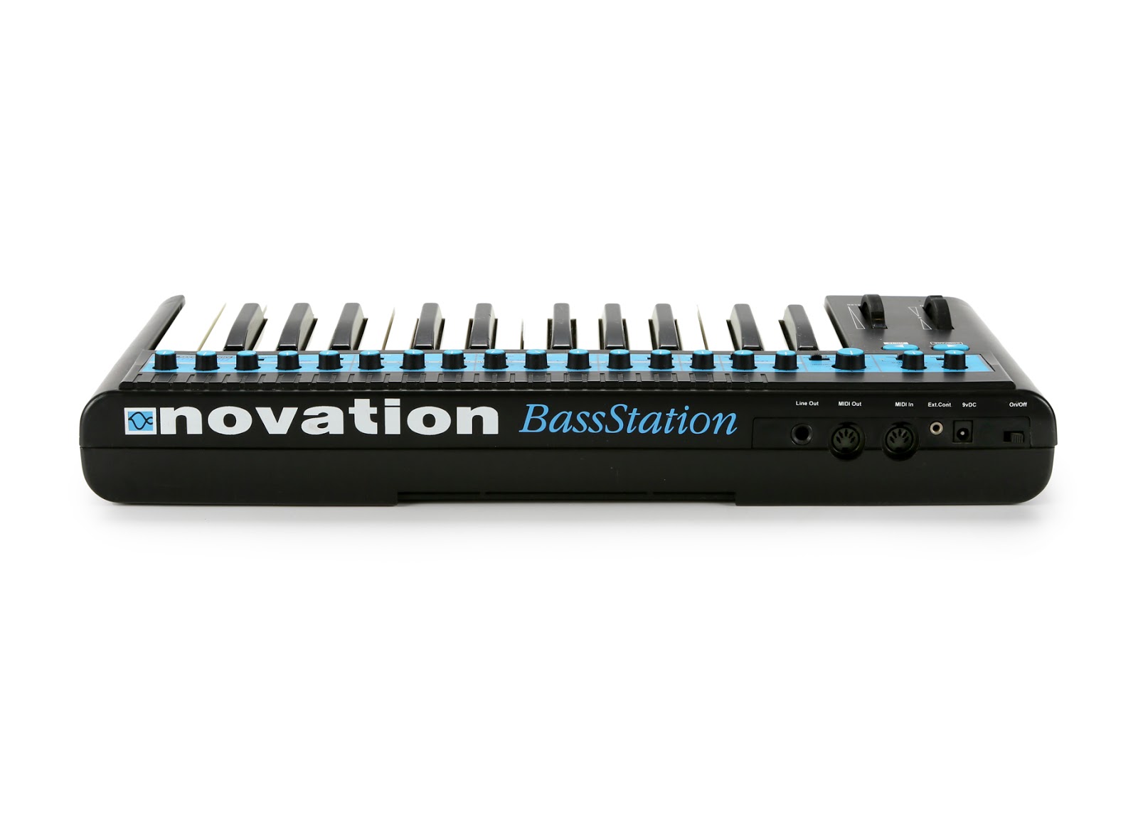 MATRIXSYNTH: Original Novation Bass Station SN 0003089