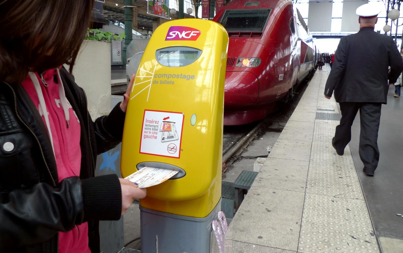 le dimanche indo-européen: le préposé au compostage était là, fixé sur ...