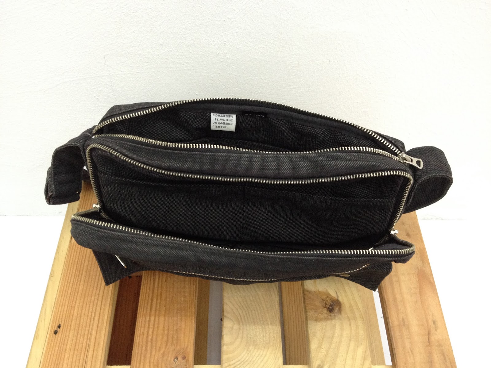 d0rayakEEbaG: Porter Japan Crossbody Sling Bag(SOLD)
