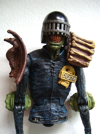 Loosecollector Custom Figures Archive: Mystery: What's under Judge ...