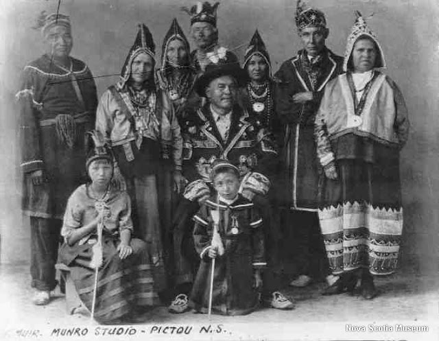 White Wolf : Behind First Nations headdresses: What you should know