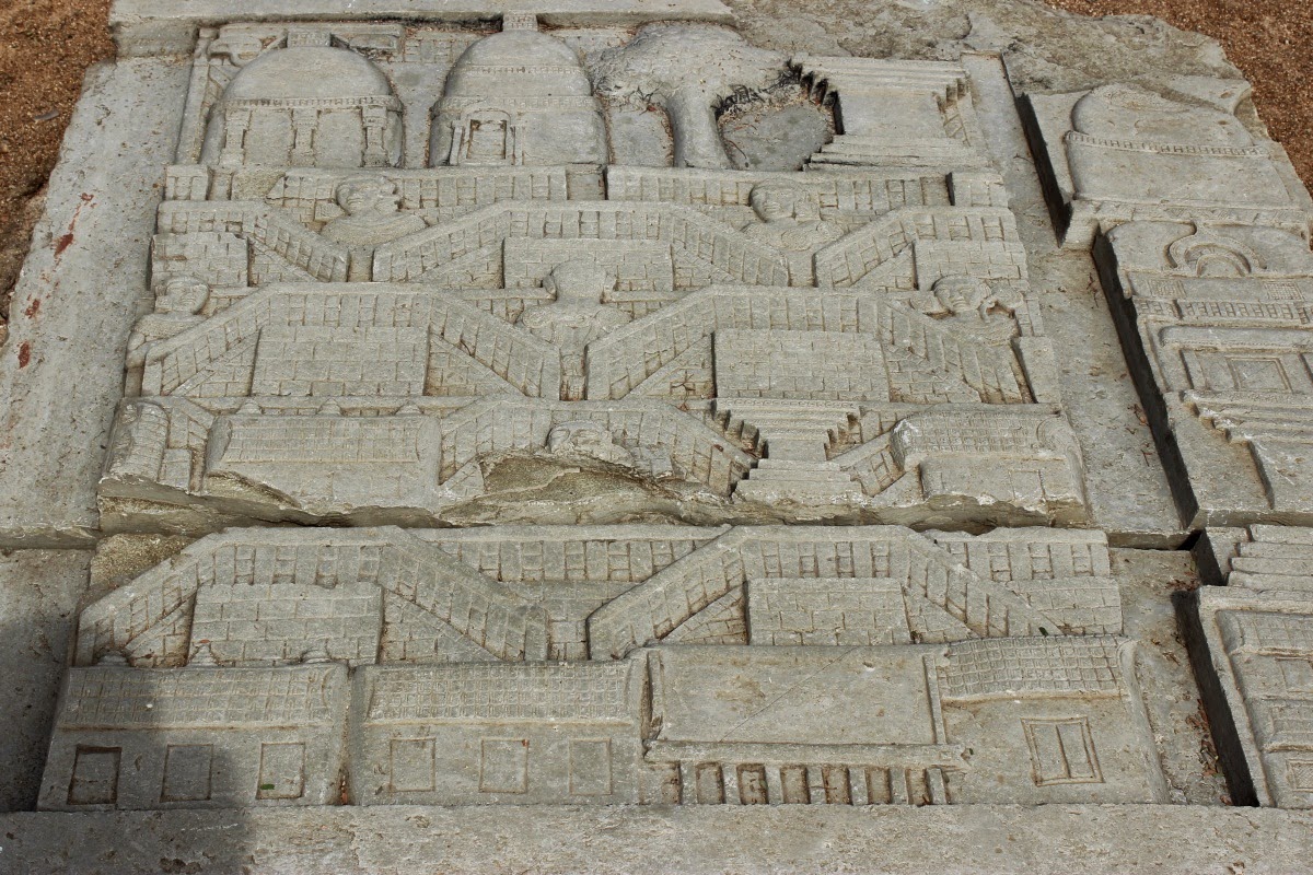 Journeys across Karnataka: Buddhist sculptures at Kanaganahalli-Sannati ...