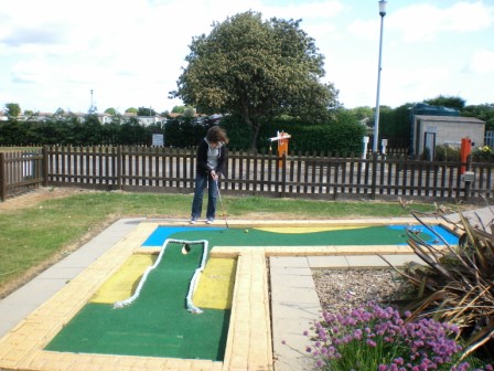 The Ham and Egger Files: Miniature Golf at the North Shore Holiday ...