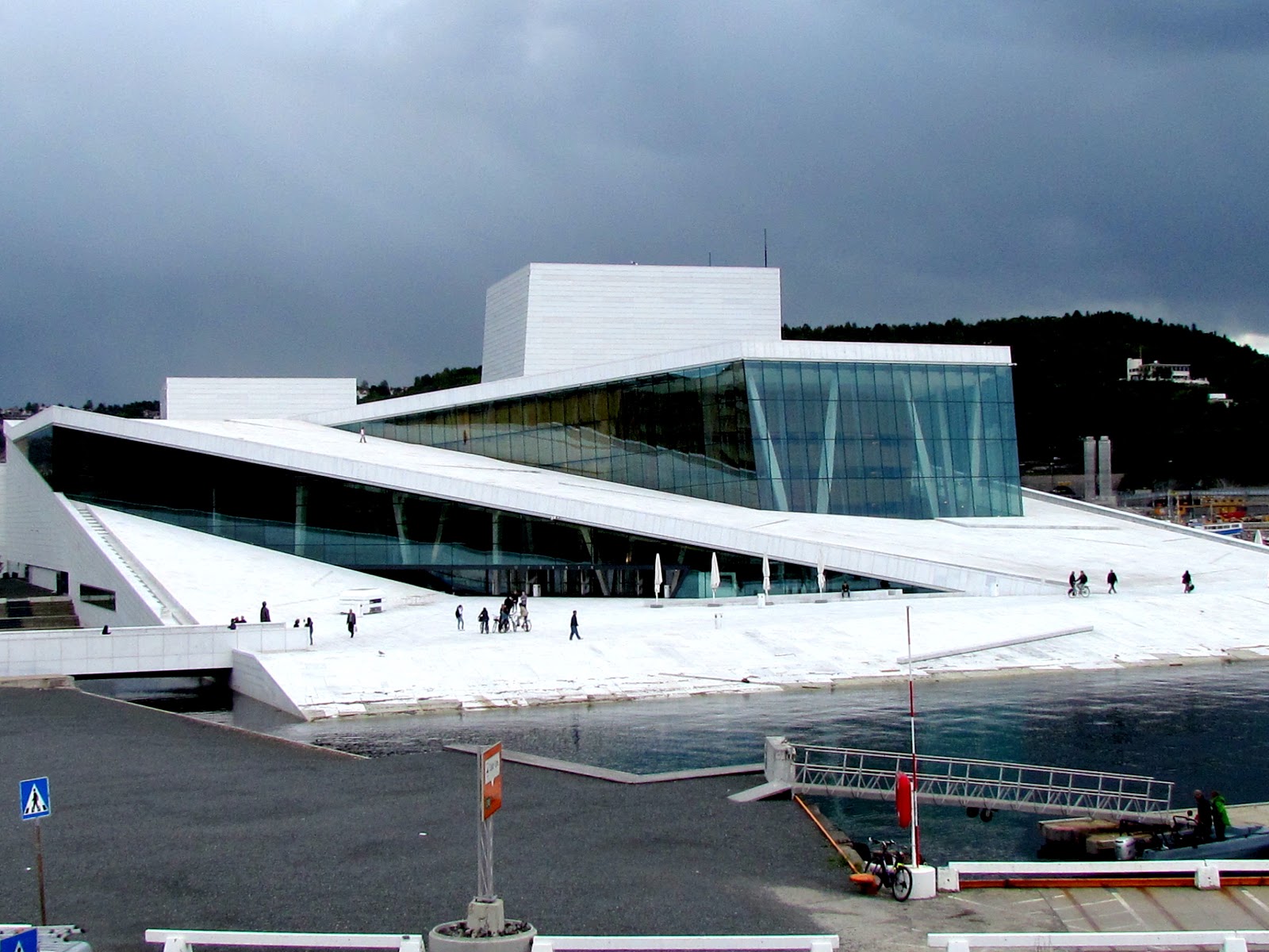 BACKATORP: THE OPERA HOUSE IN OSLO