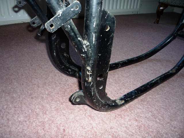 Yorkshire Ferret: The Anatomy of a 1954 Works Norton Featherbed frame