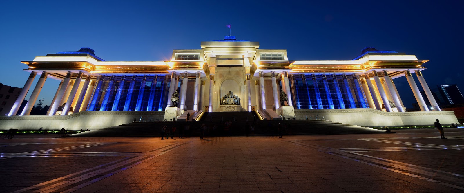 cultura / ... acertijos enlaceverde: (... puertas con alma) ULÁN BATOR