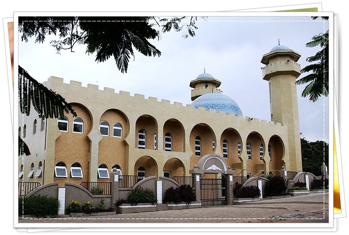 Masjid: Mosques of Western Africa