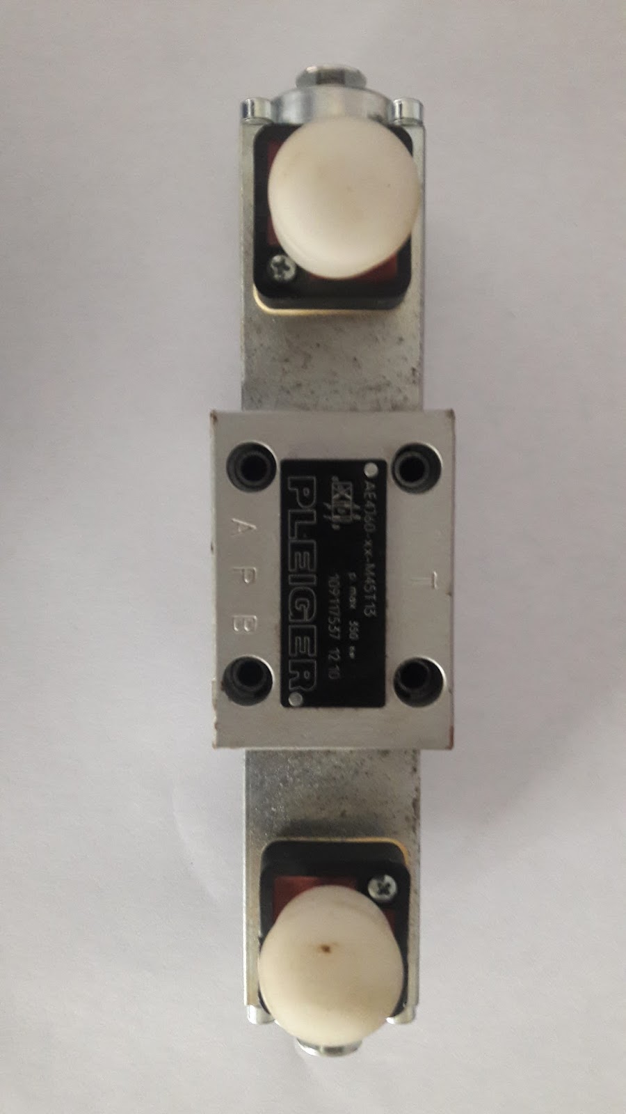 WANDFLUH Hydraulic Valves - PLEIGER Valves - AE4J60-XX--M45T13 in ...