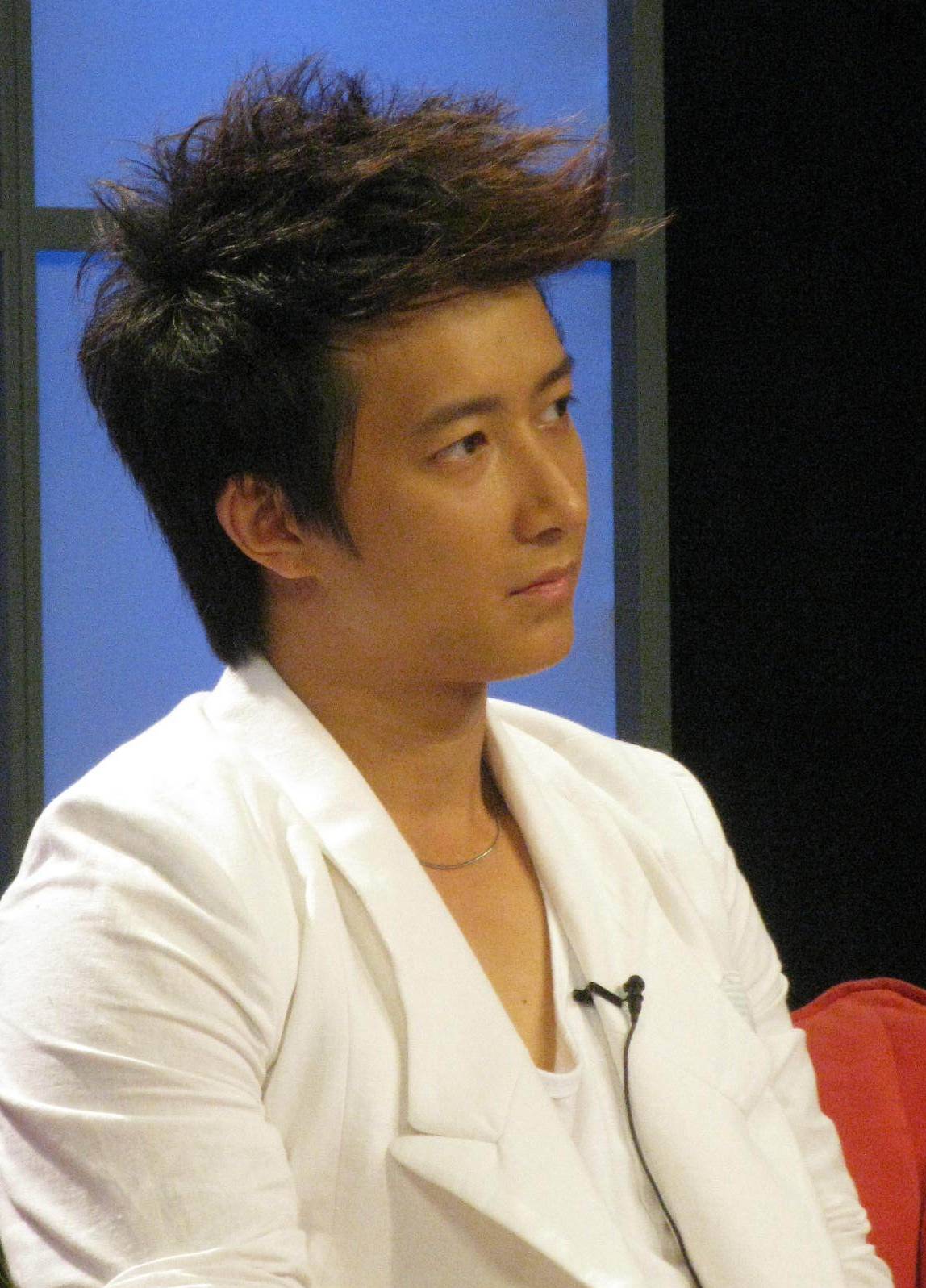 Korean Hairstyles - Han Geng ( Super Junior ) Korean Hairstyles ...