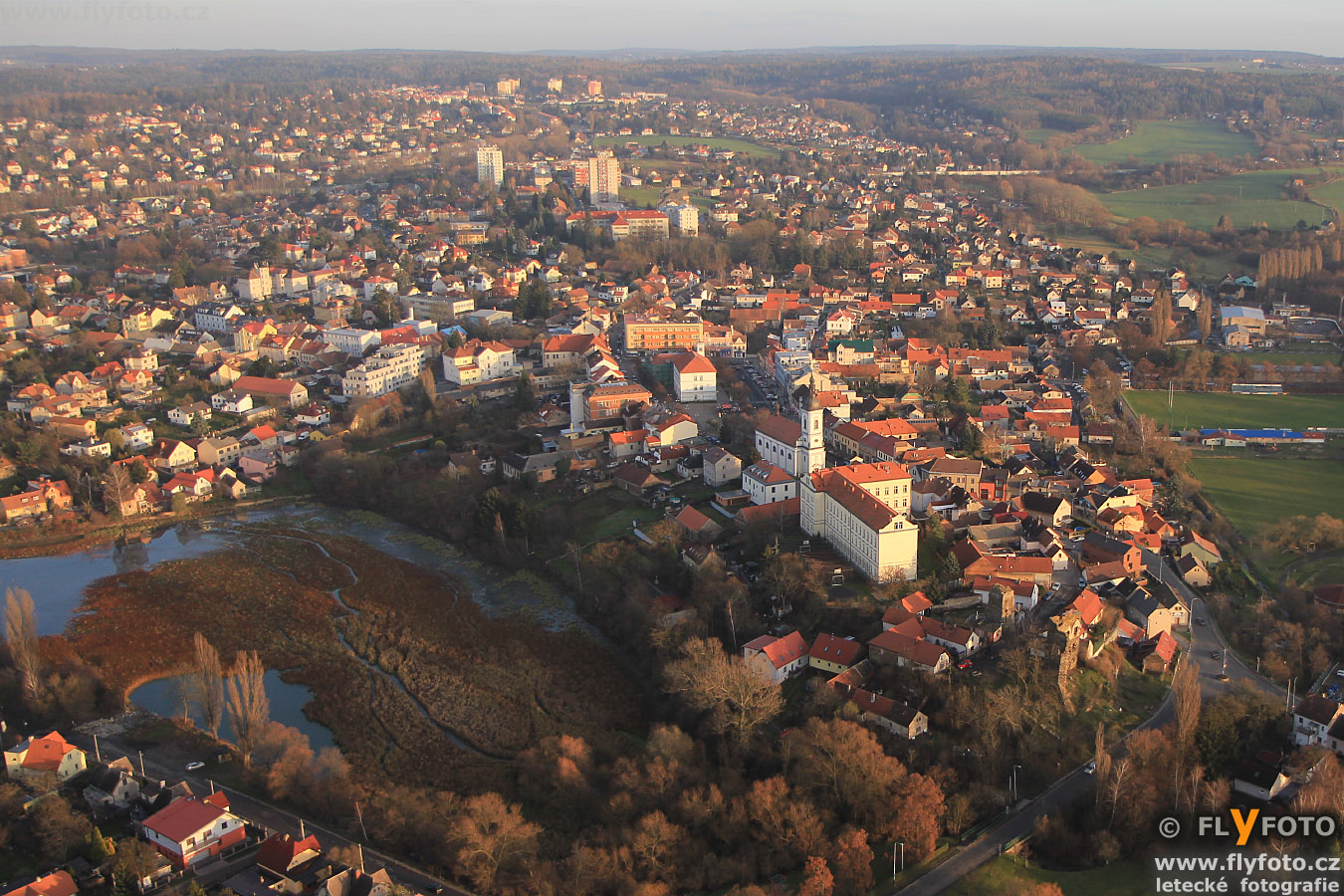 FLyFOTO letecká fotografie a video: Říčany