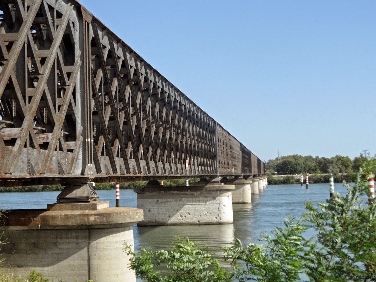The Happy Pontist: French Bridges: 5. Rhone Railway Bridge, Avignon