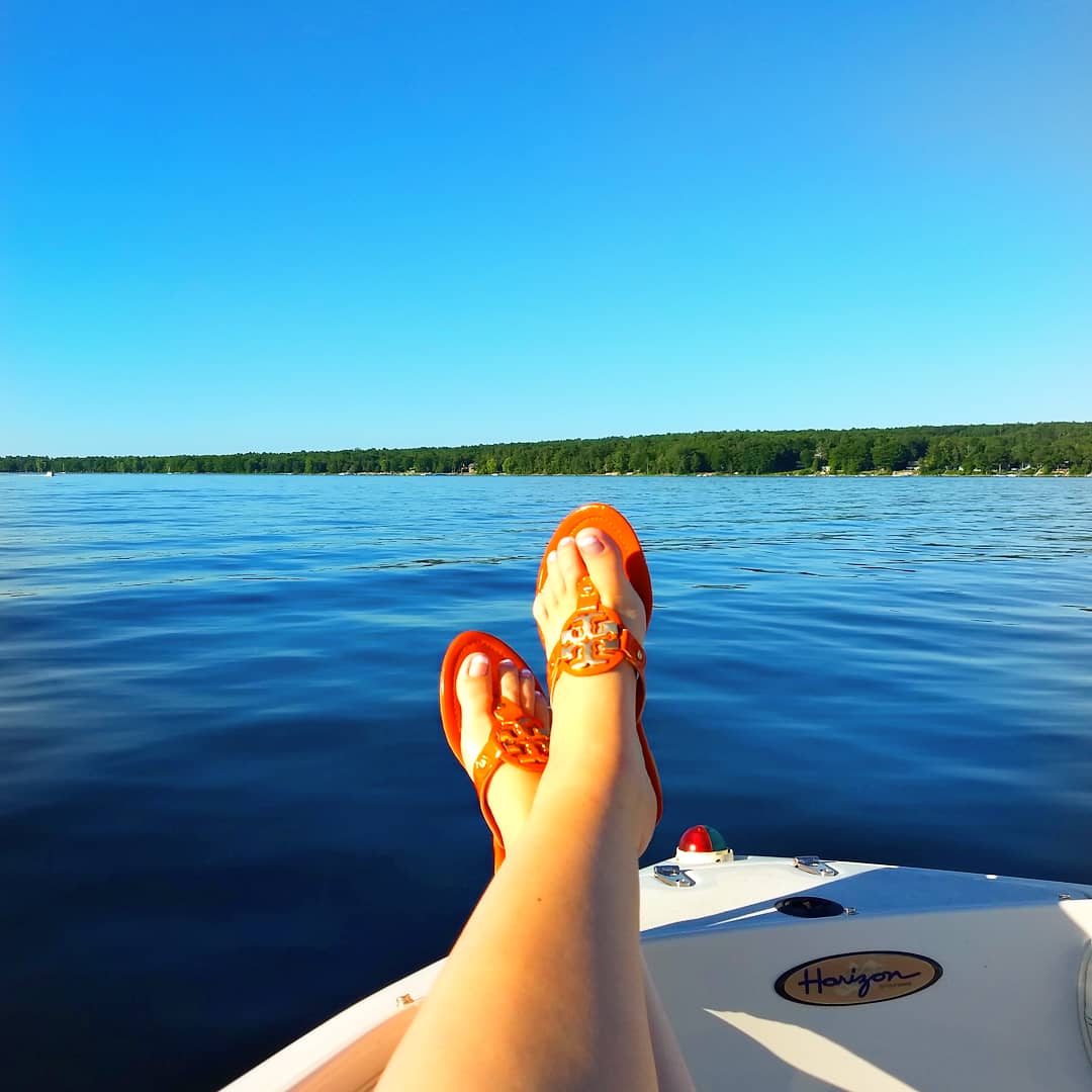 a beautiful summer weekend | Caravan Sonnet