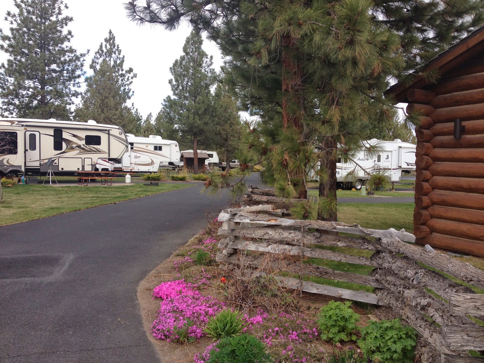 BB, Henri and Me: Bend/Sisters Garden RV Resort: 4/22/14 through 5/21/14