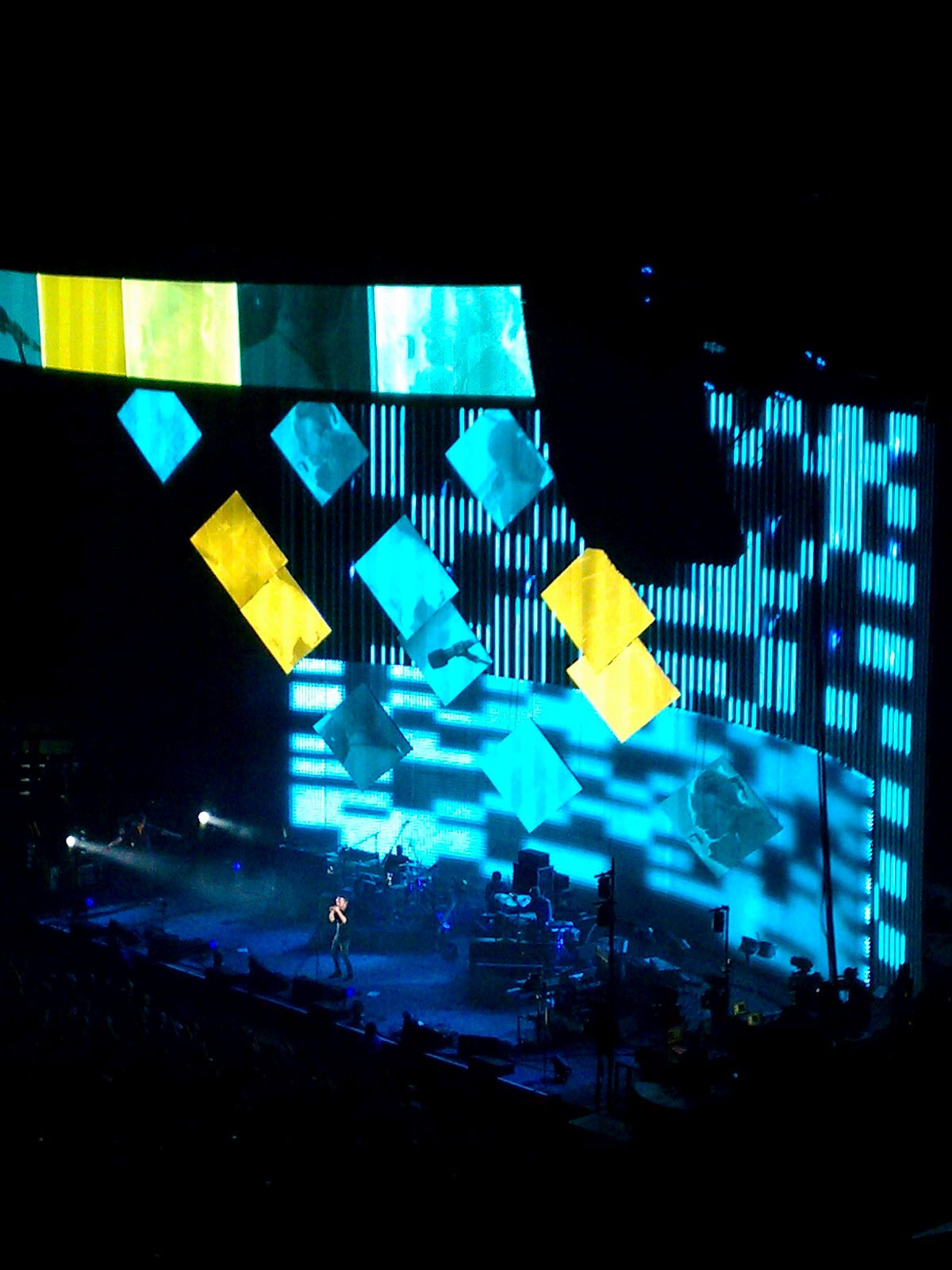a Shimmering Star: Radiohead Concert
