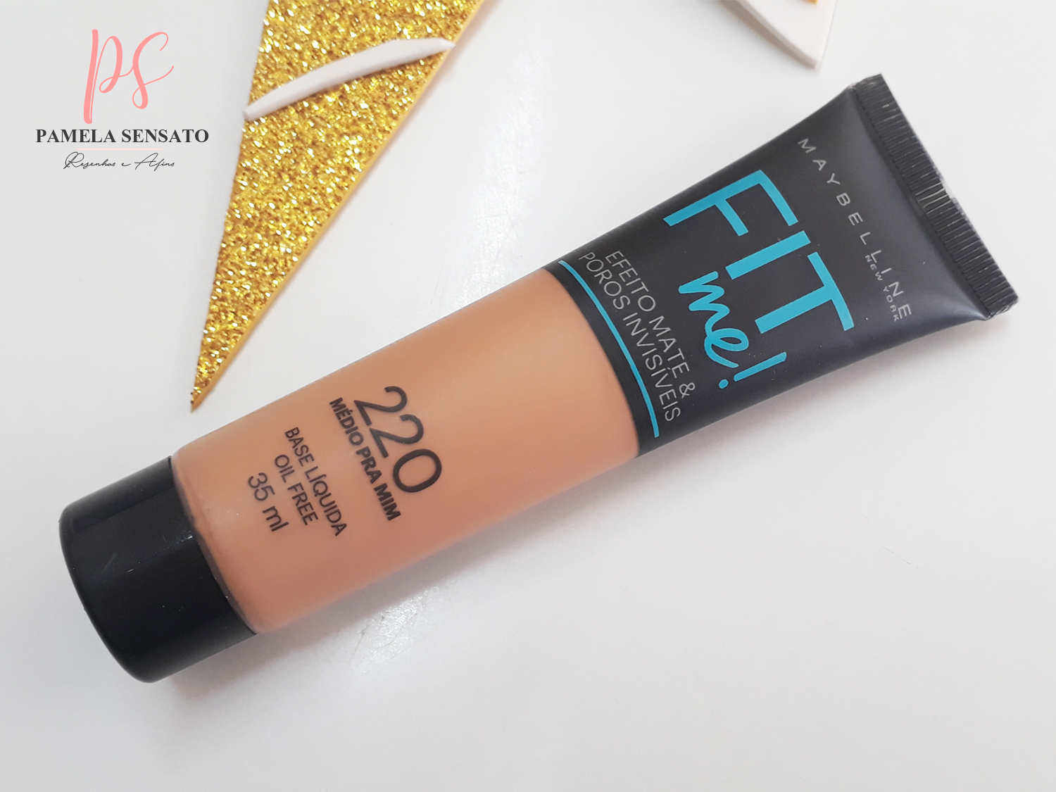 Base Líquida Fit Me Maybelline Efeito Mate Médio 220 - Pâmela Sensato ...