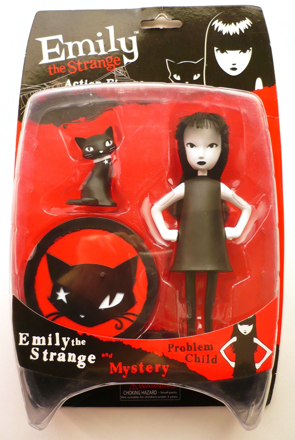 She's Fantastic: Toynami's EMILY THE STRANGE!
