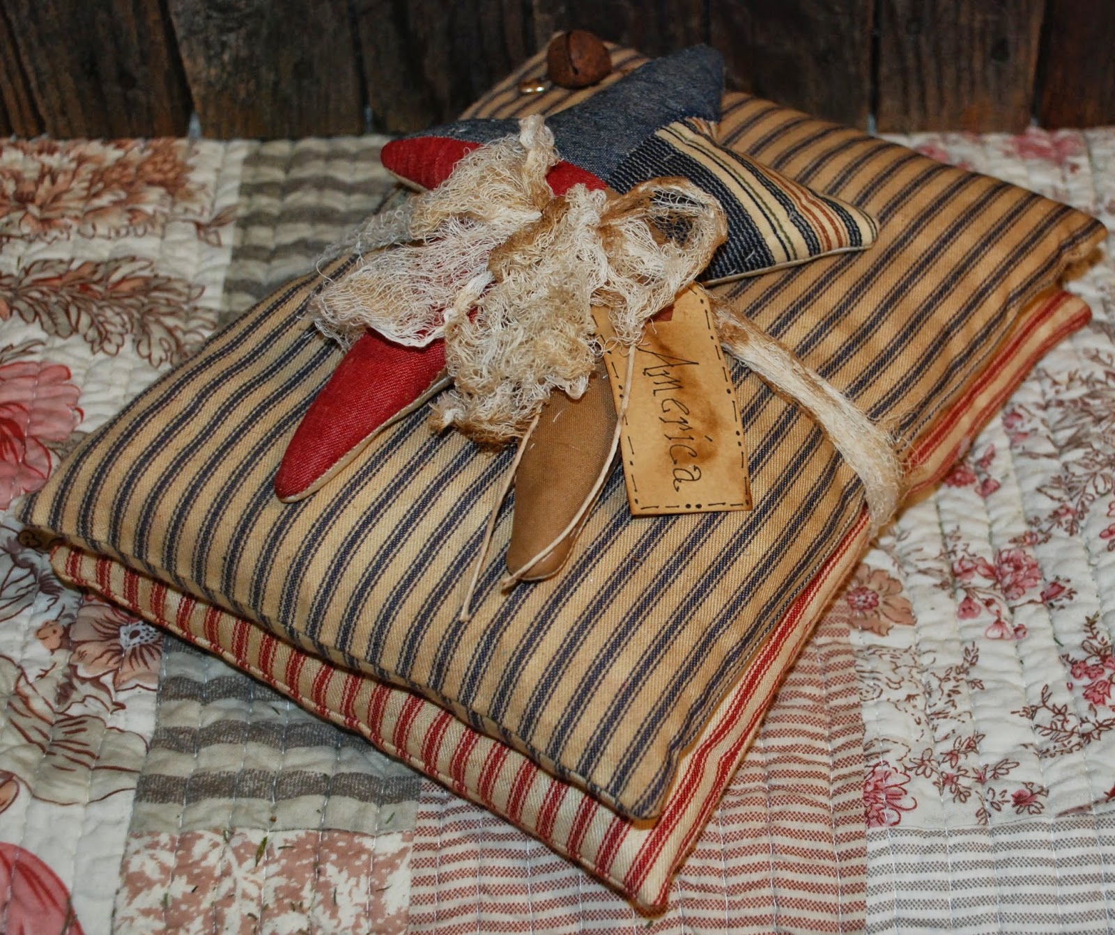 Olde Annie Primitives: My Heart Beats True for the Red, White and Blue!