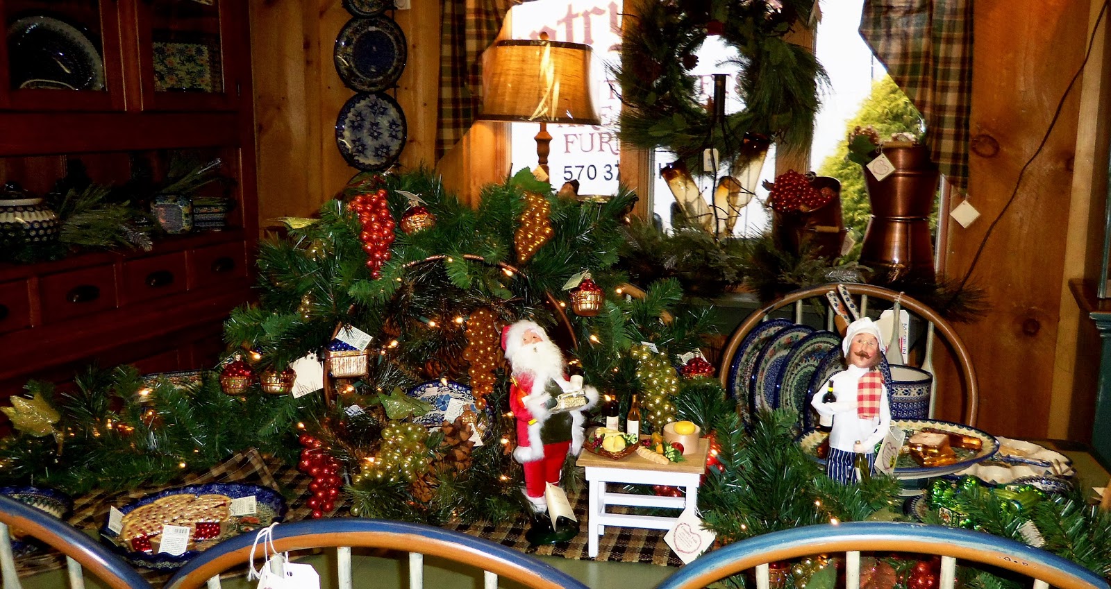 A DEBBIE-DABBLE CHRISTMAS: Christmas in the Stores: Country Folk Store ...