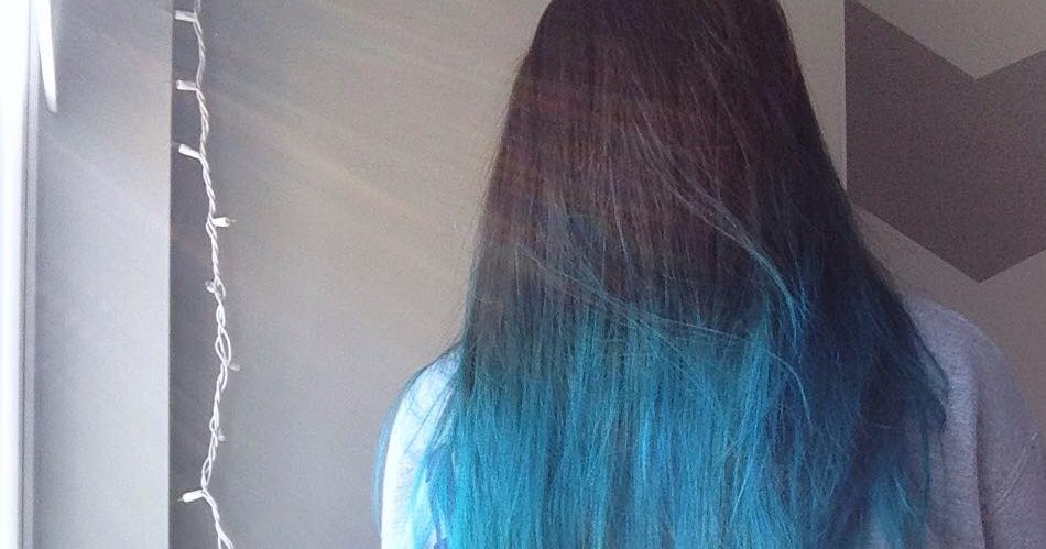 Hannah Lynn: Dying My Hair Blue!