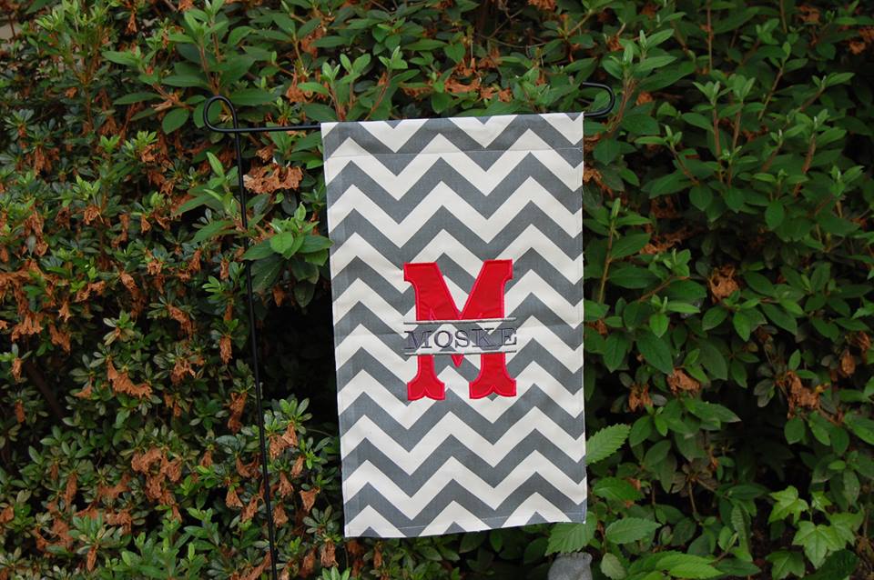 Sweet Bottom Sewing Company: Summer Garden Flag obsession