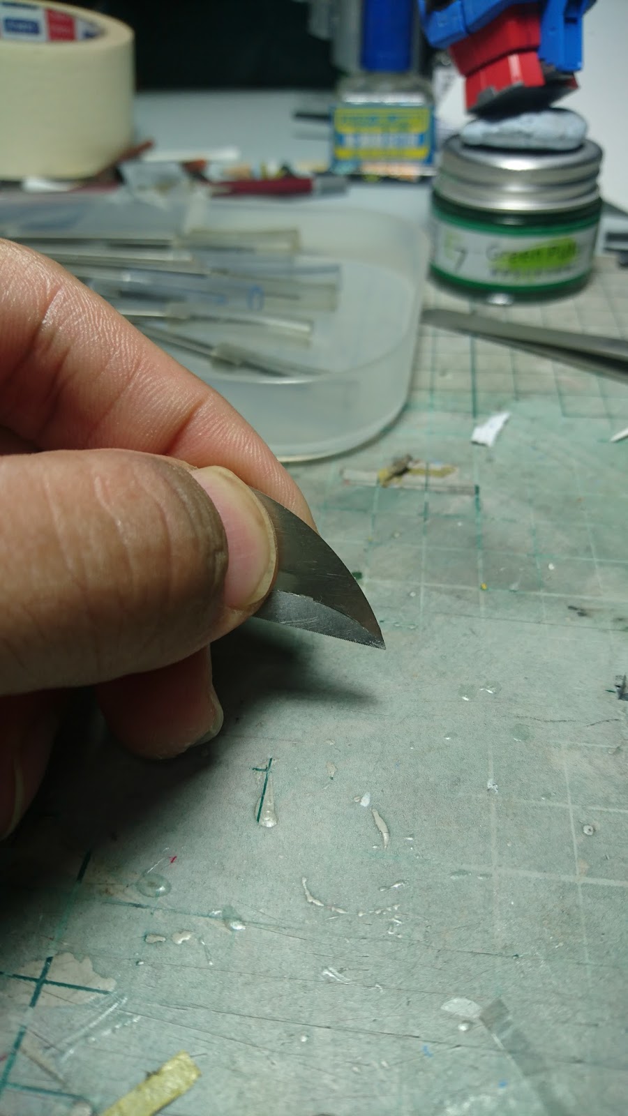 The art of scribing lines and making notches ~ TOYMAKER