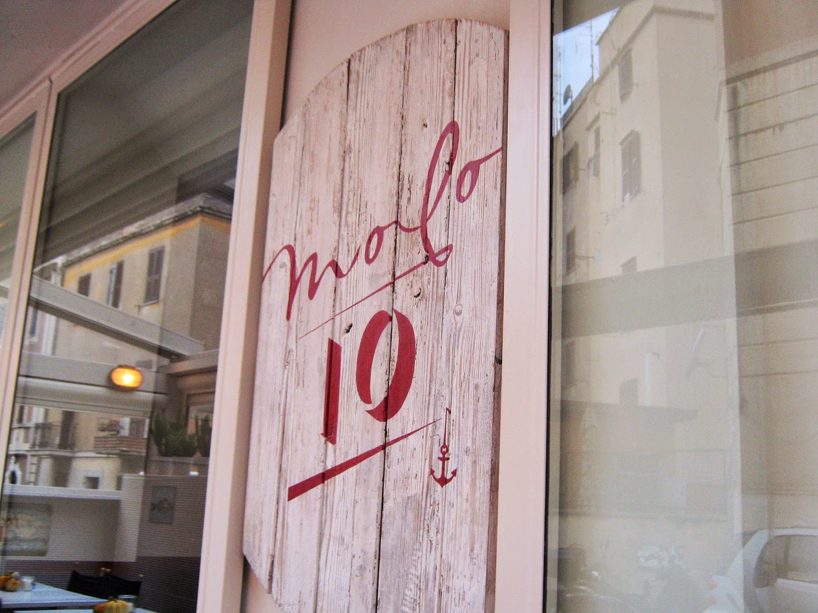 SenzaPanna: Nuova apertura: Molo 10 inaugura gli aperitivi, Roma