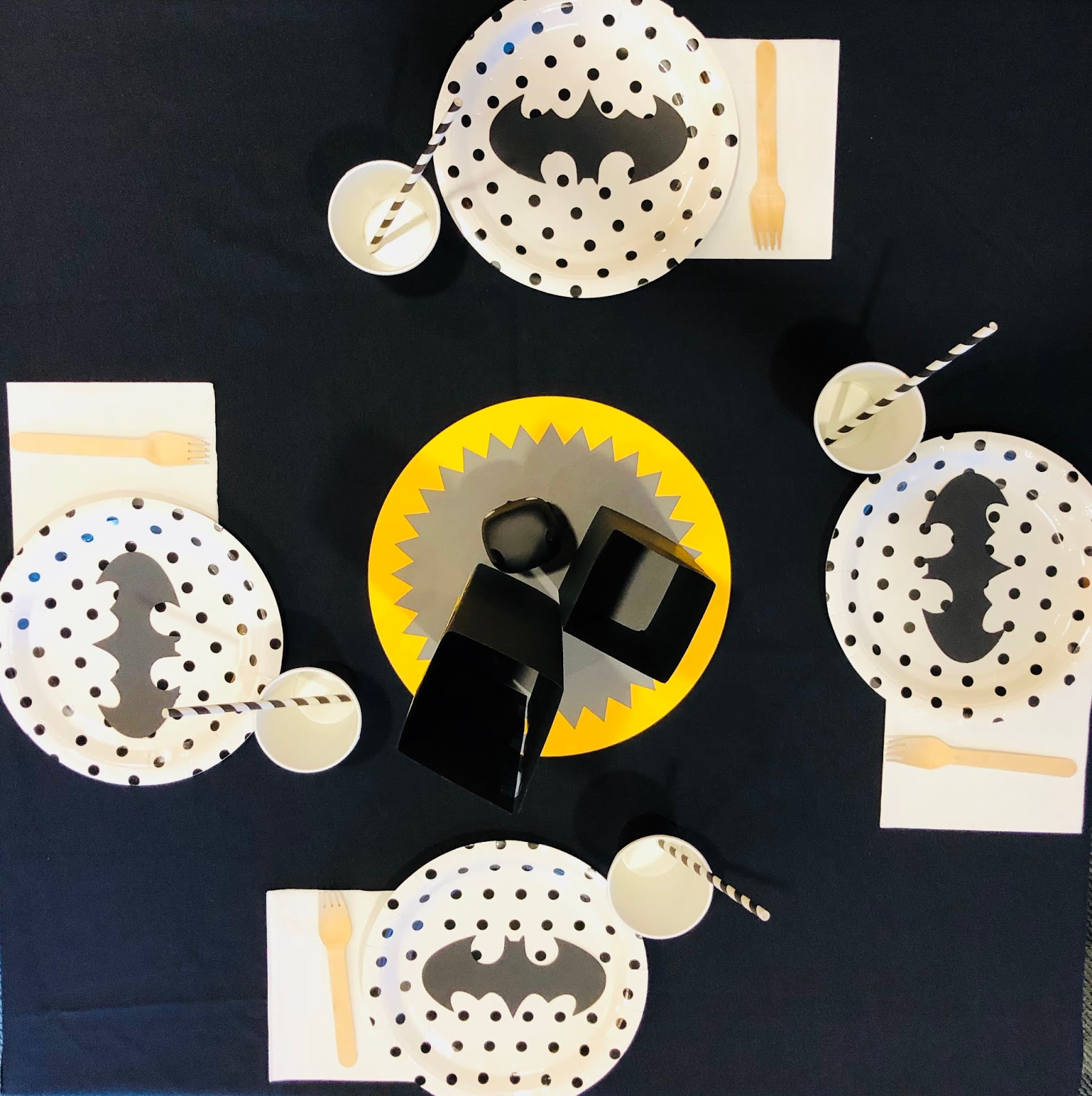 Modern Monochromatic Batman Party Ideas | Celebration Stylist | Popular ...