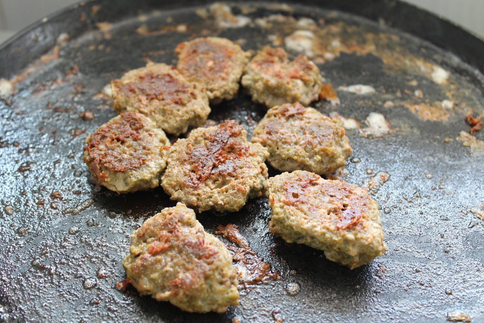 MUTTON PATTIES GRAVY