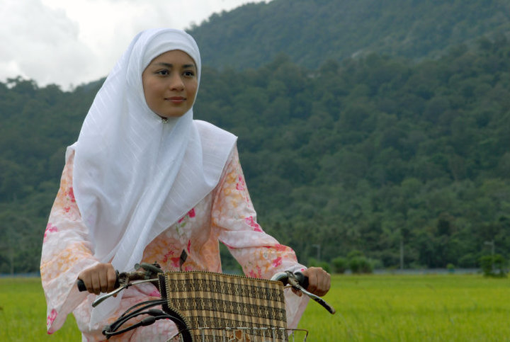 Gambar Babak Filem Ombak Rindu, Poster Ombak Rindu