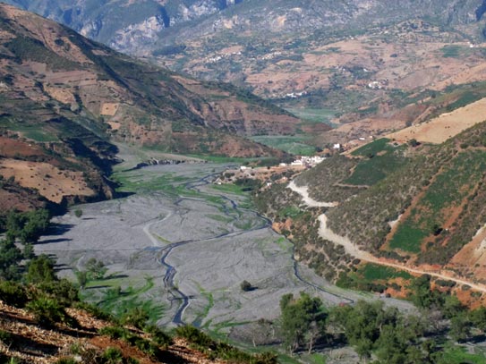 SENDERISMO EN EL RIF/RANDONNÉES DANS LE RIF: EL OUED EL KANAR. REGIÓN ...