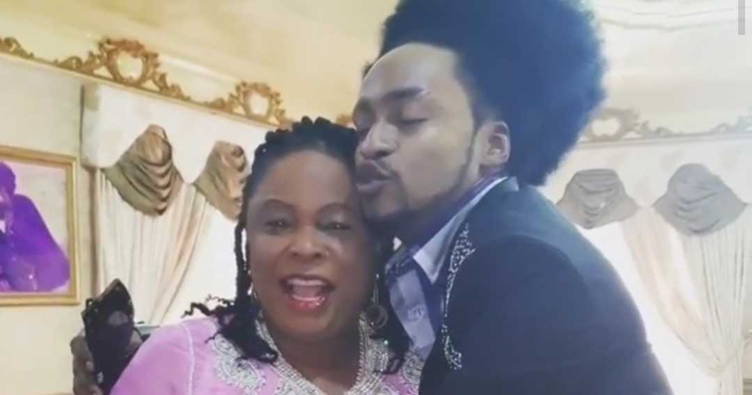 Stella Dimoko Korkus.com: Media Personality Derenle Edu Photographed ...