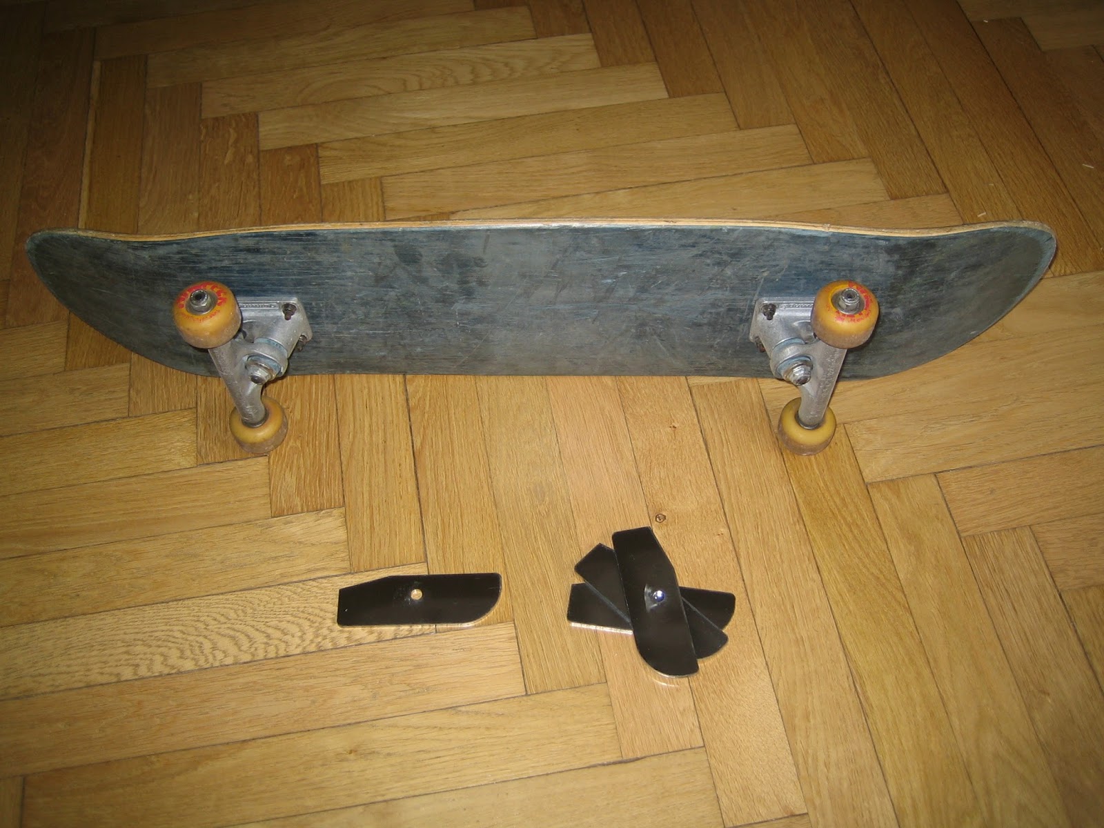IN3RAY - Radio Amateur Station: Ice skids for the skateboard