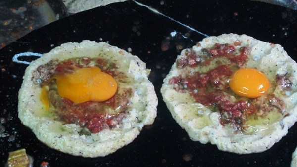 Nepalese Cuisine: Bara/बारा/वो(Lentil Pancake)