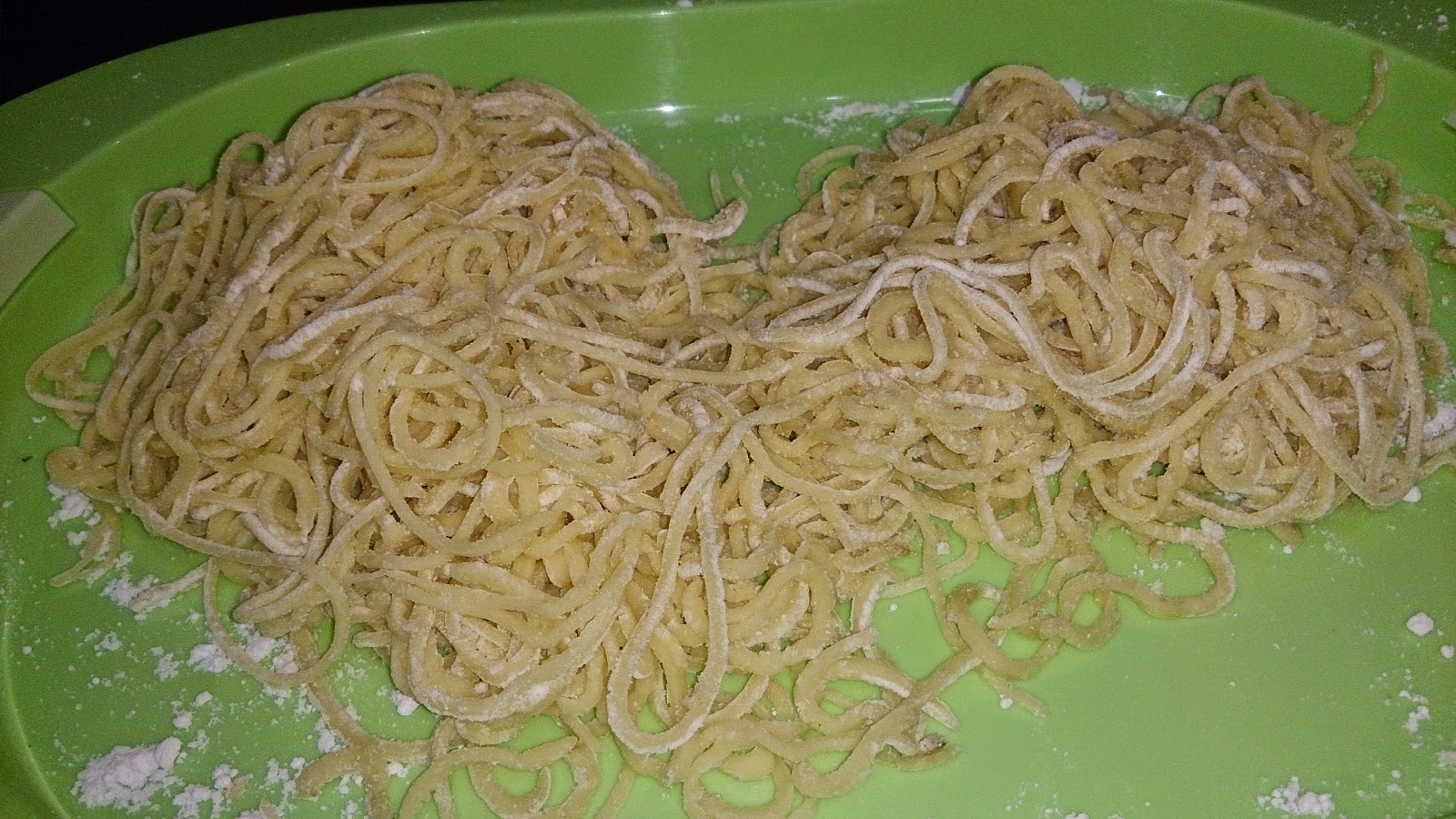 Koleksi Resepi kocie........: mee telur atau egg noodle