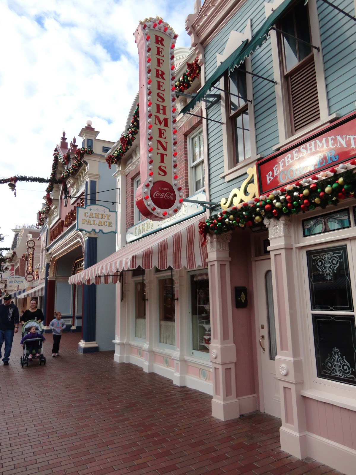 Disneyland: Main Street Candy Palace