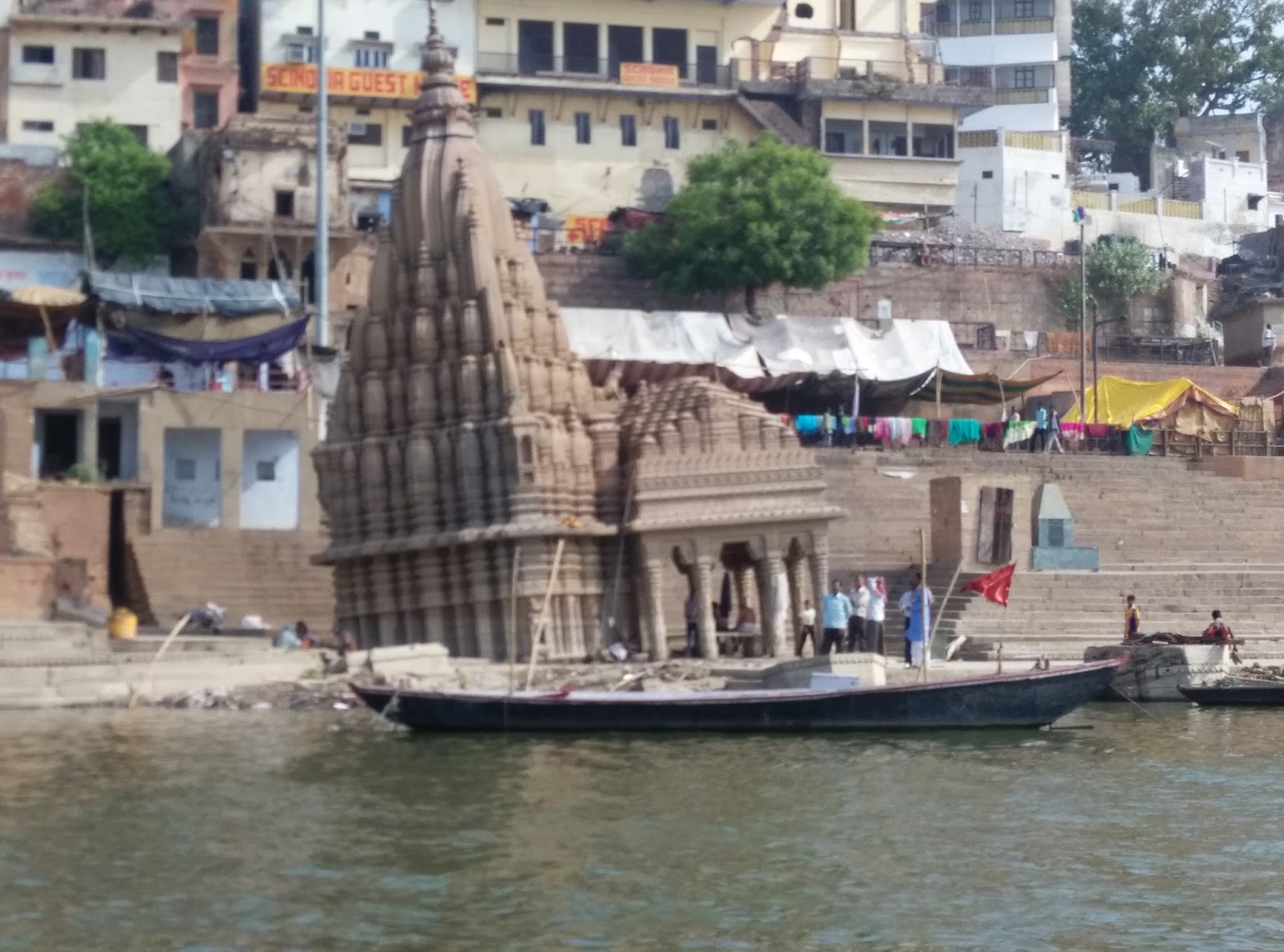 Travelogue: The Temple of the Mother (Maatri Mandir) - Varanasi