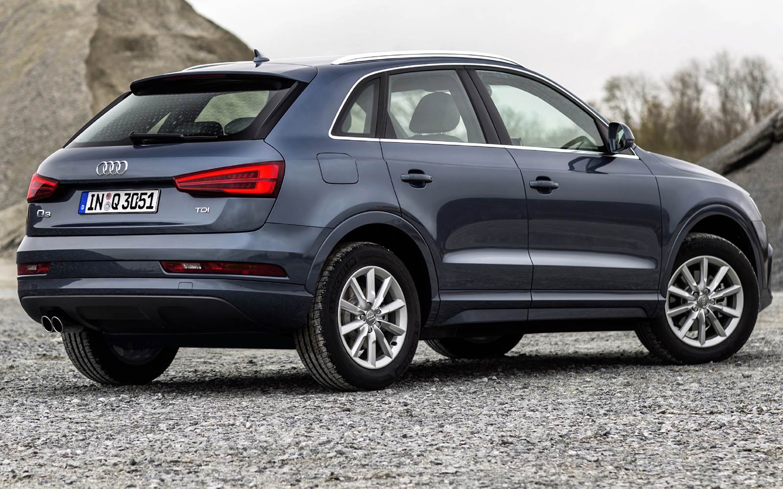 Novo Audi Q3 2015 fica mais eficiente para manter-se líder