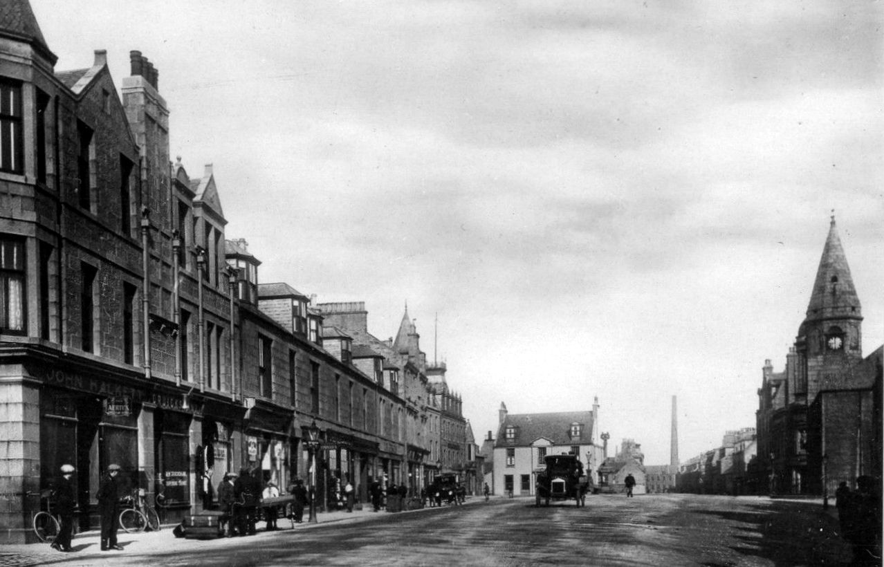 Tour Scotland: Old Photographs Broad Street Fraserburgh Scotland