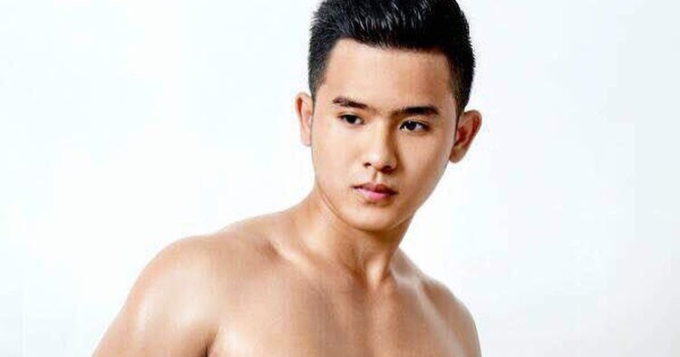 Man Central: Reynaldi Rifaldo: Shirtless