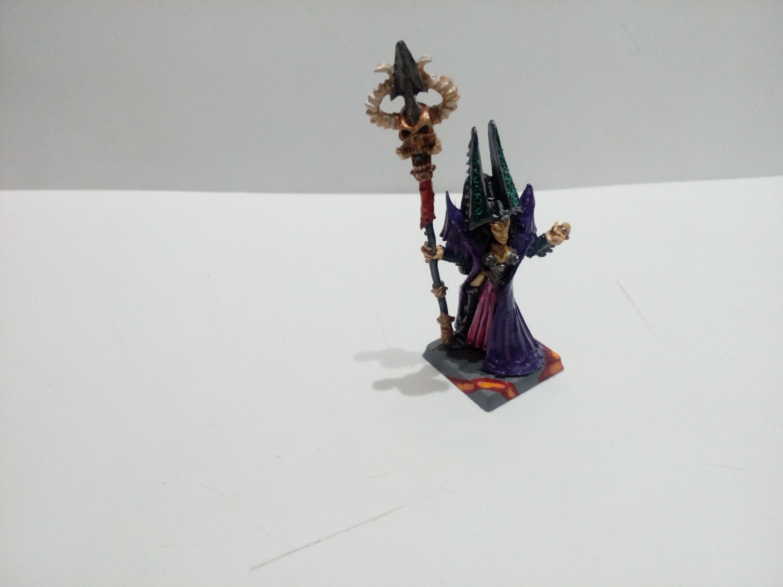 An Old Belgian Otaku: Dark Elves classic Morathi