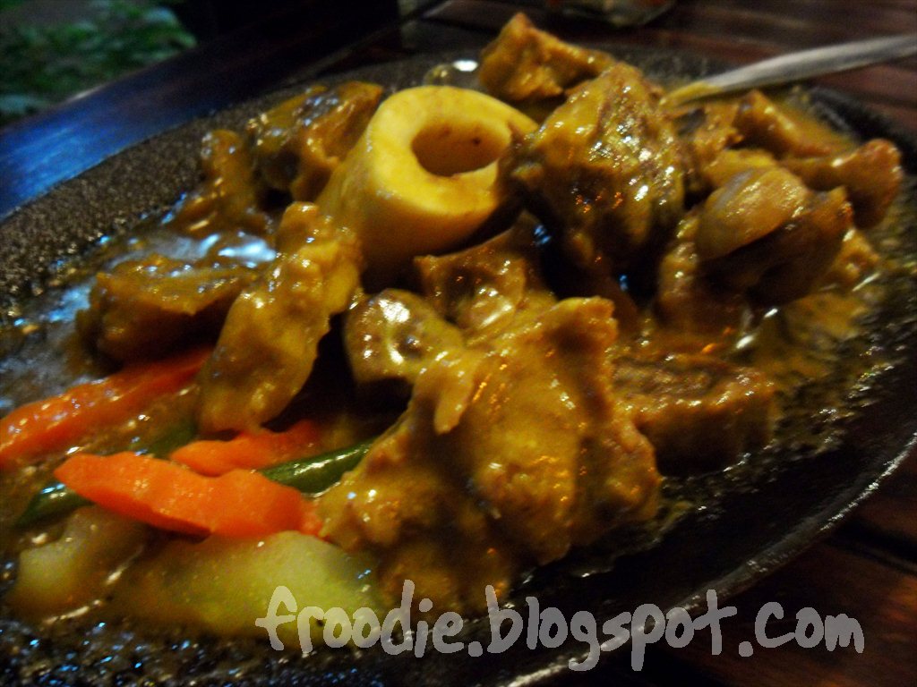 Froodie: The Cool and Casual Foodie: Marina and their sizzling bulalo steak