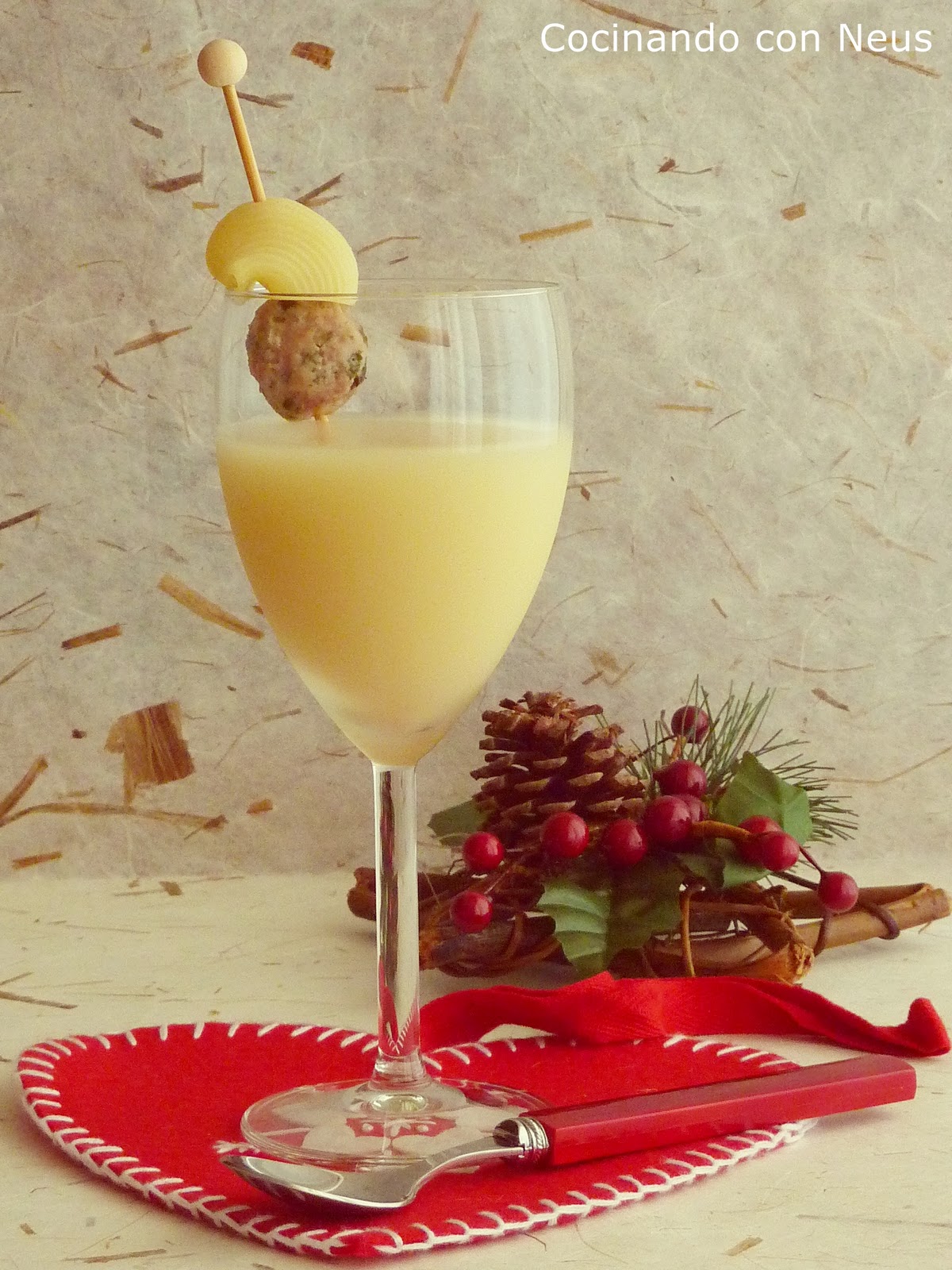 Copa de caldo de navidad con brocheta de galet - Cocinando con Neus