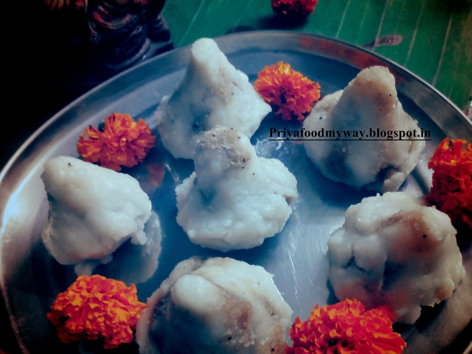 Flavors & Spices of India: Recipe Of Ukadiche Modak (Steamed Modak)